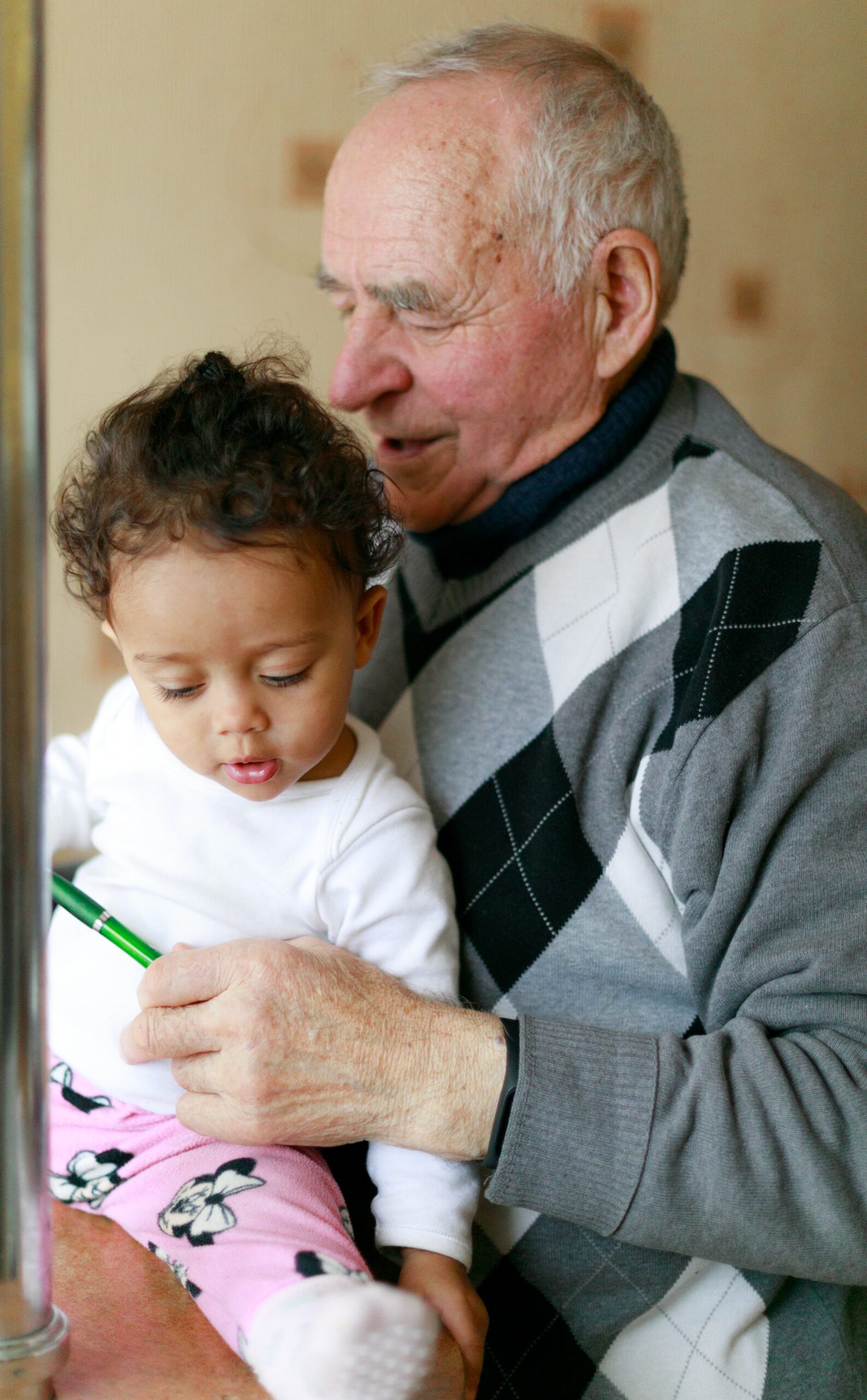 The Benefits of Intergenerational Care - Nexus Education